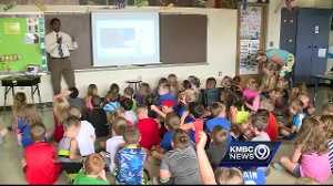 KMBC meteorologist visits Shull Elementary