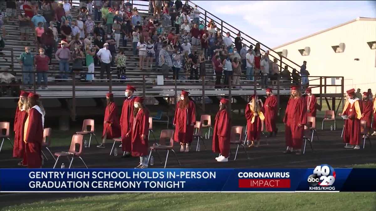 Gentry High School holds graduation for seniors