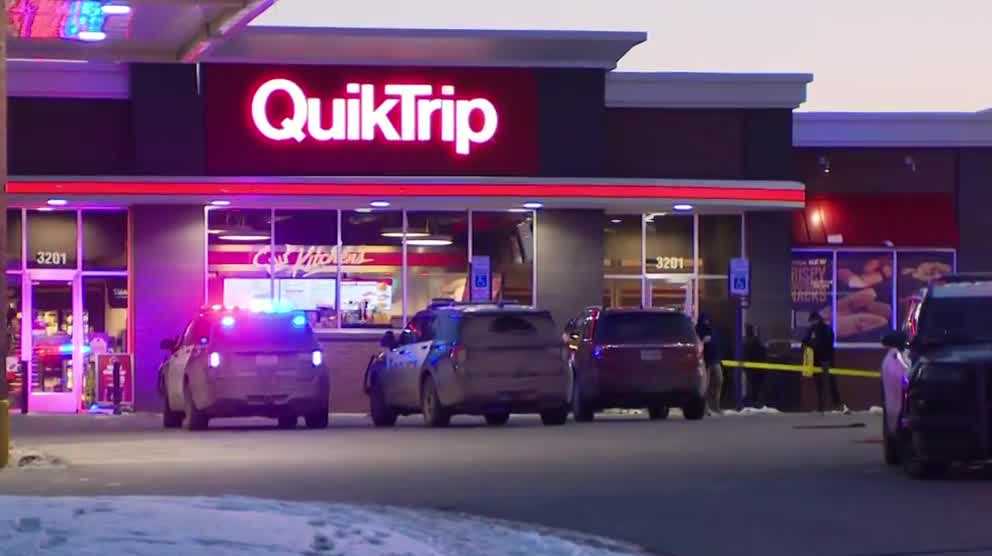 Omaha police: Officers injured in shooting, suspect dead