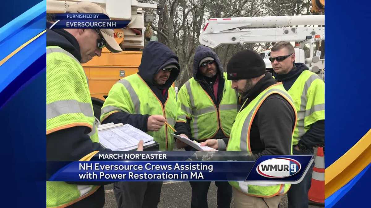 NH Eversource crews working in MA