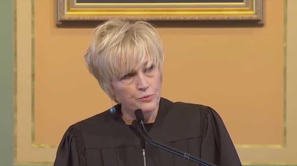 Susan Christensen gives Iowa Condition of the Judiciary speech