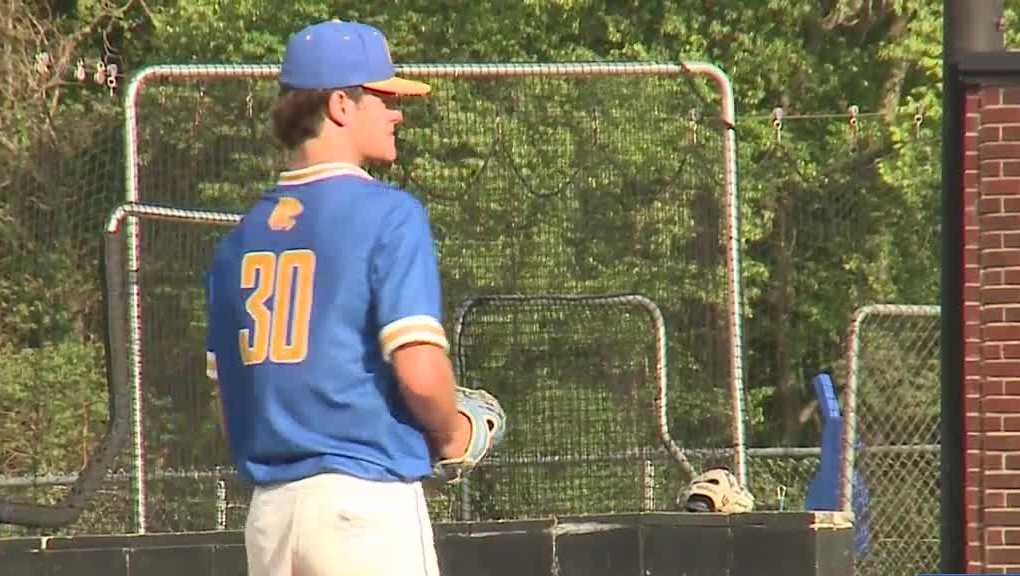 Britt Del Barba - Journalist Profile - Intelligent Relations