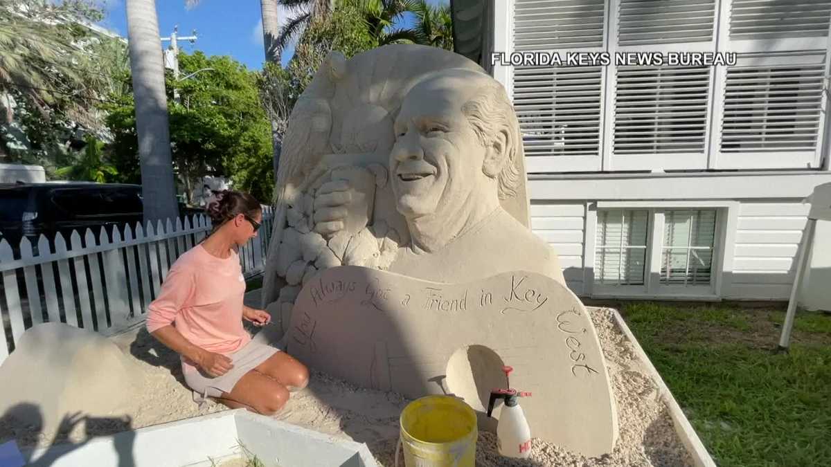 Key West sand sculpture pays tribute to Jimmy Buffett