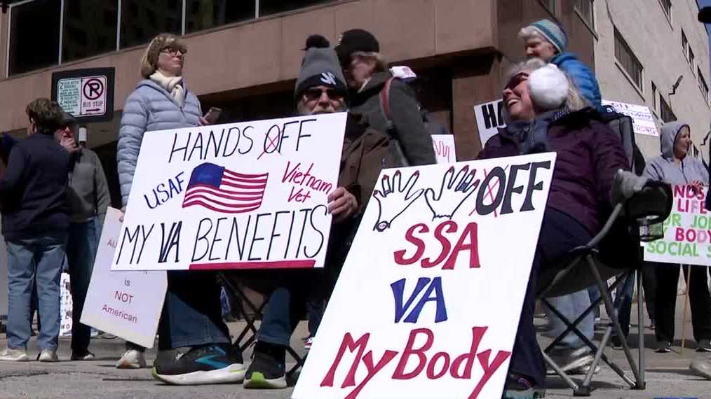 Thousands in Milwaukee join nationwide 'Hands Off!' protests