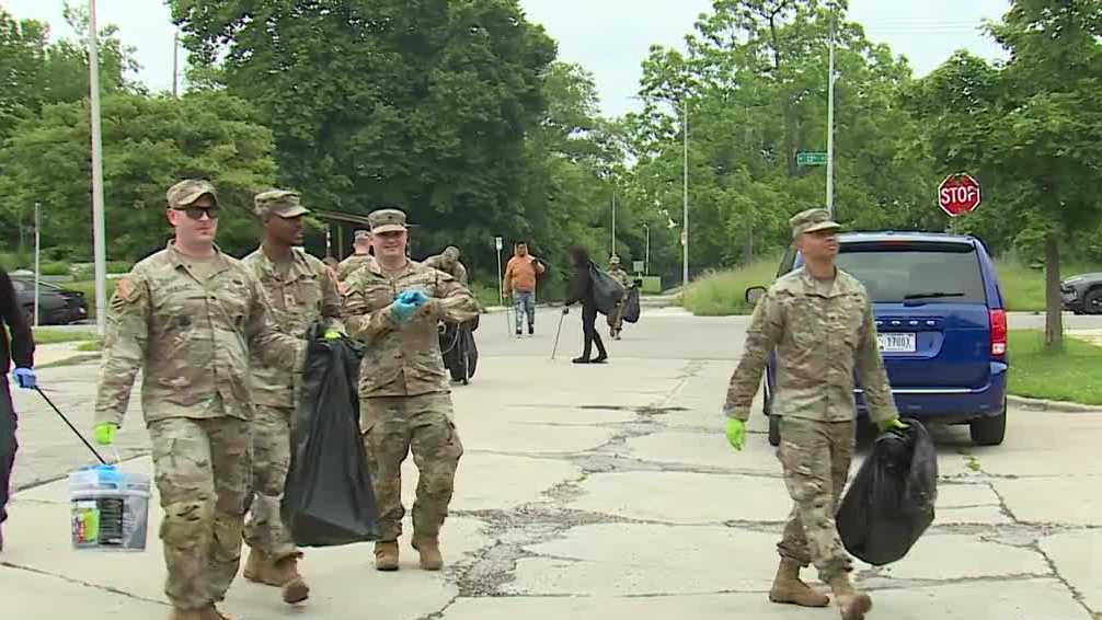 U.S. Army soldiers team up with C.A.G.E. Milwaukee for community cleanup