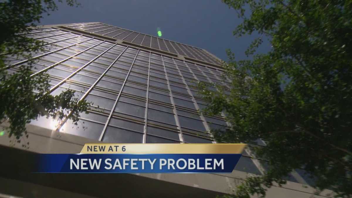 Workers push for new BOE building amid continuous problems