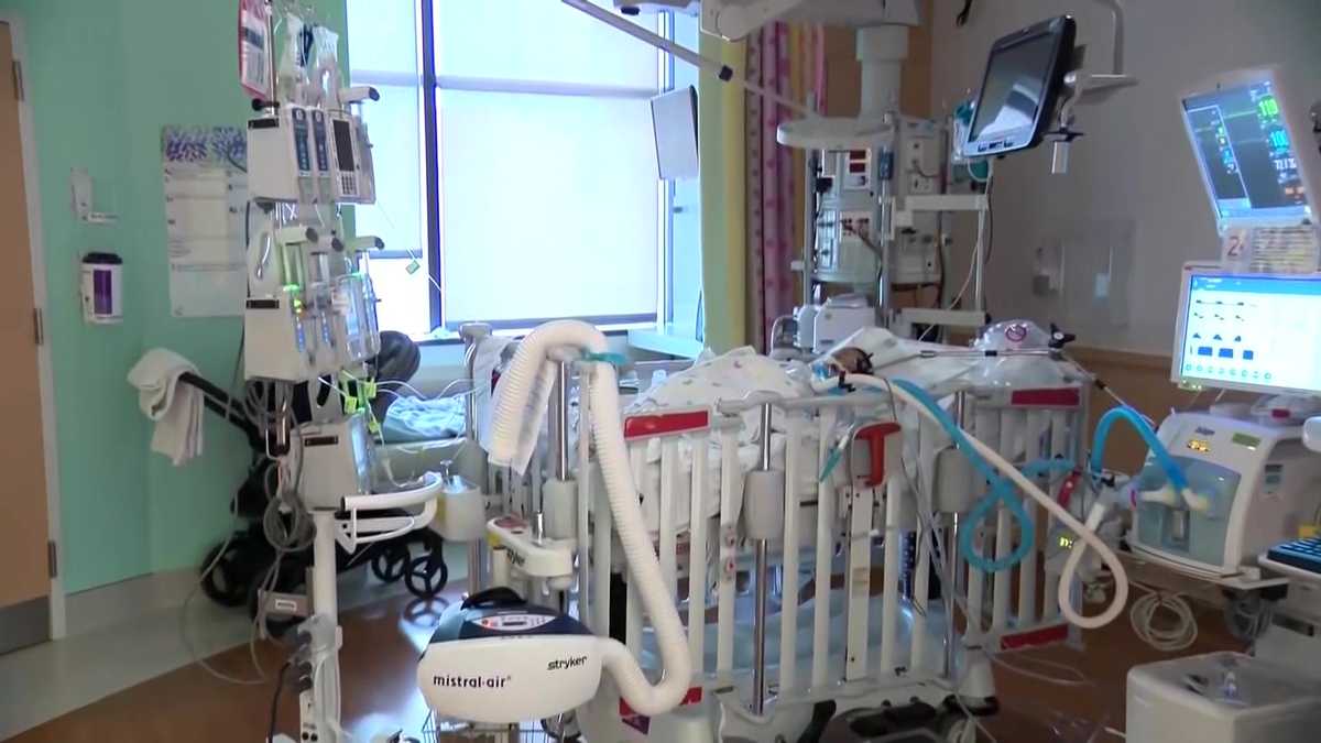 Mother describes child's 8-day experience in ICU with RSV