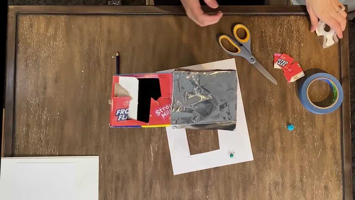 How to create a pinhole projector using a cereal box, tin foil