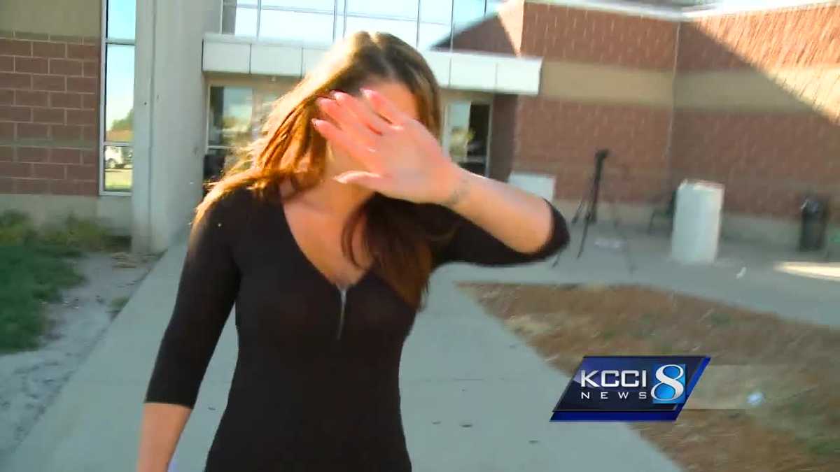 Mother accused of leaving kids, going to Europe released from jail Mother accused of leaving kids, going to Europe released from jail