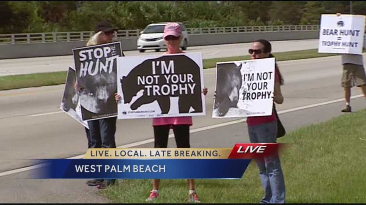 Amid protests, bear hunting season opens in Florida
