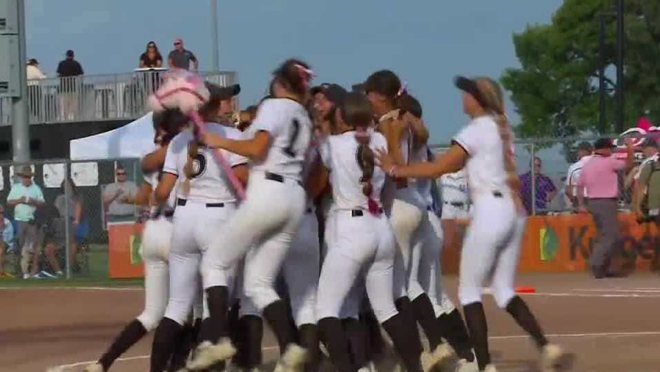 Centennial wins first softball title in dominating fashion