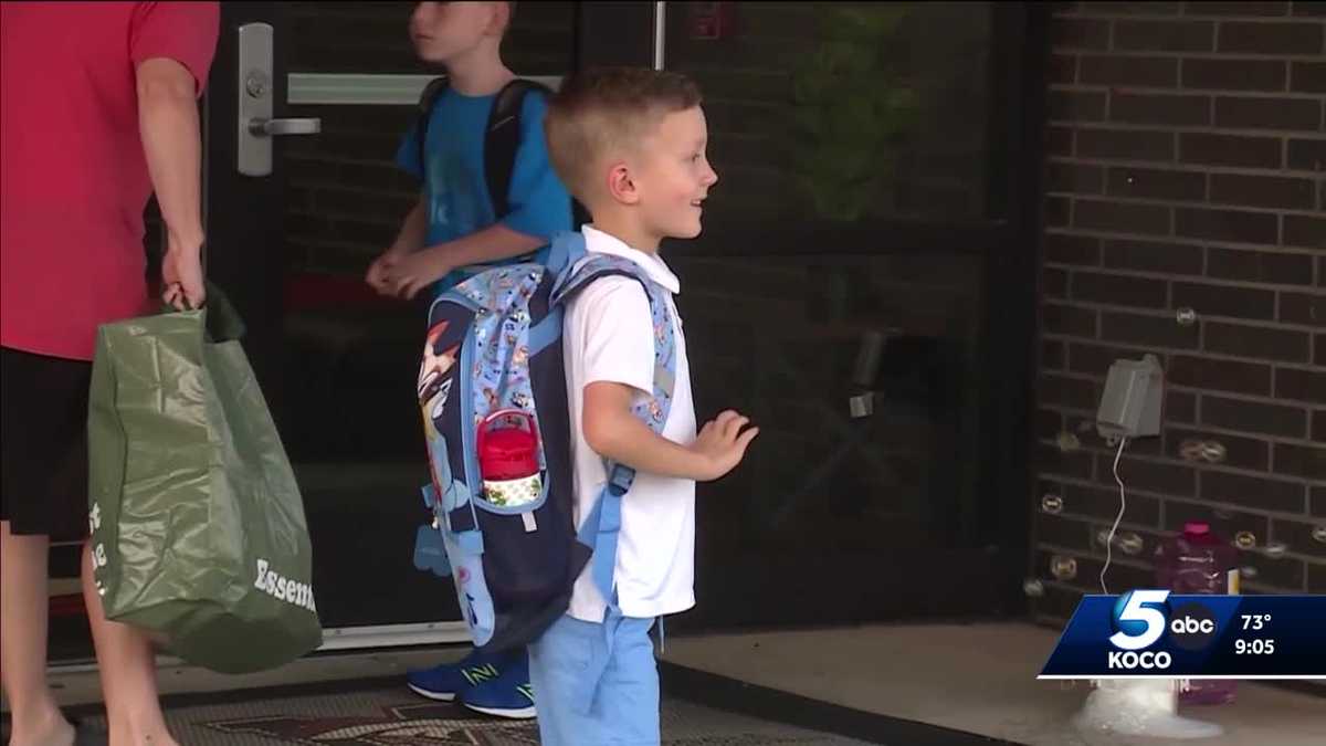 Mustang Public Schools welcomes students back for first day