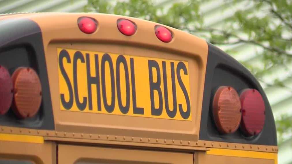 JCPS holds bus driver blitz to hire more drivers