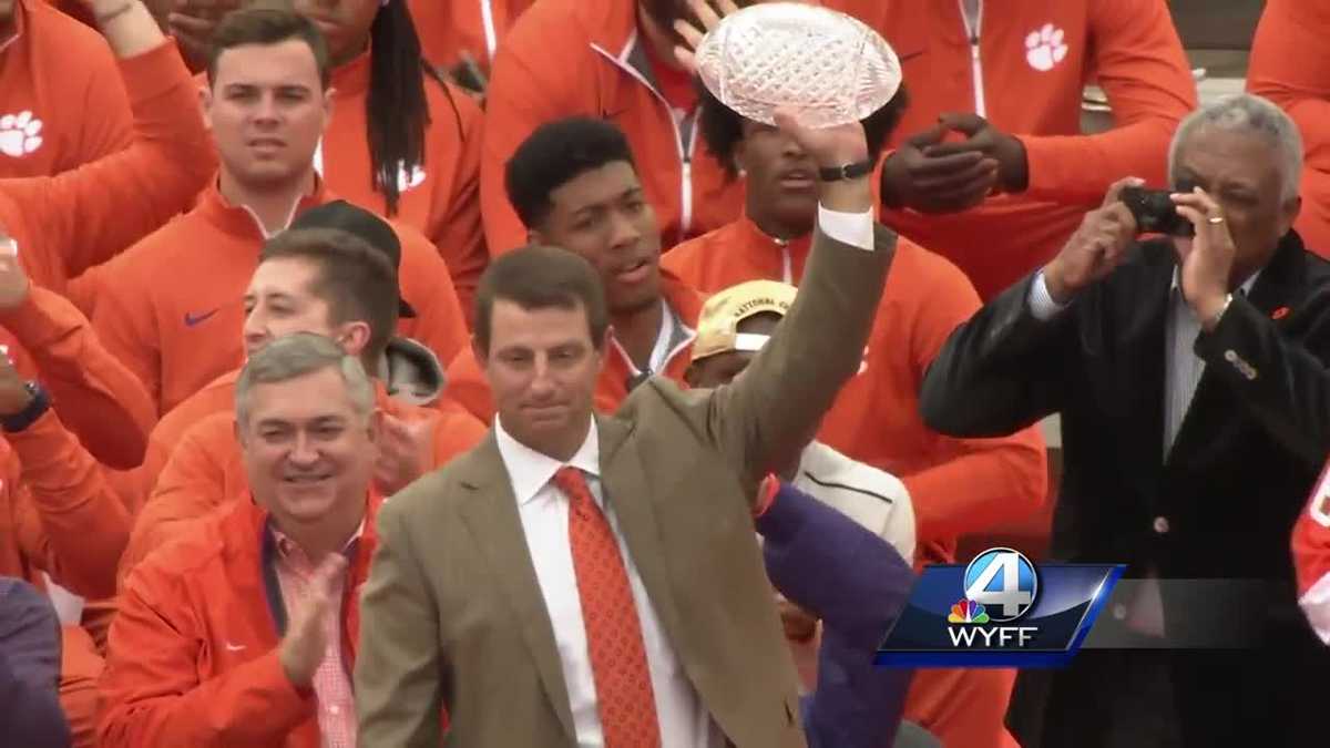 Dabo accepts trophy during Clemson celebration