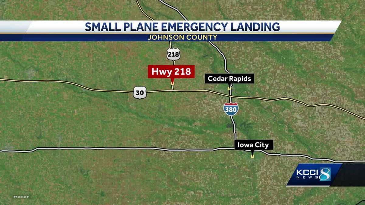 Plane lands on Iowa highway after running out of fuel