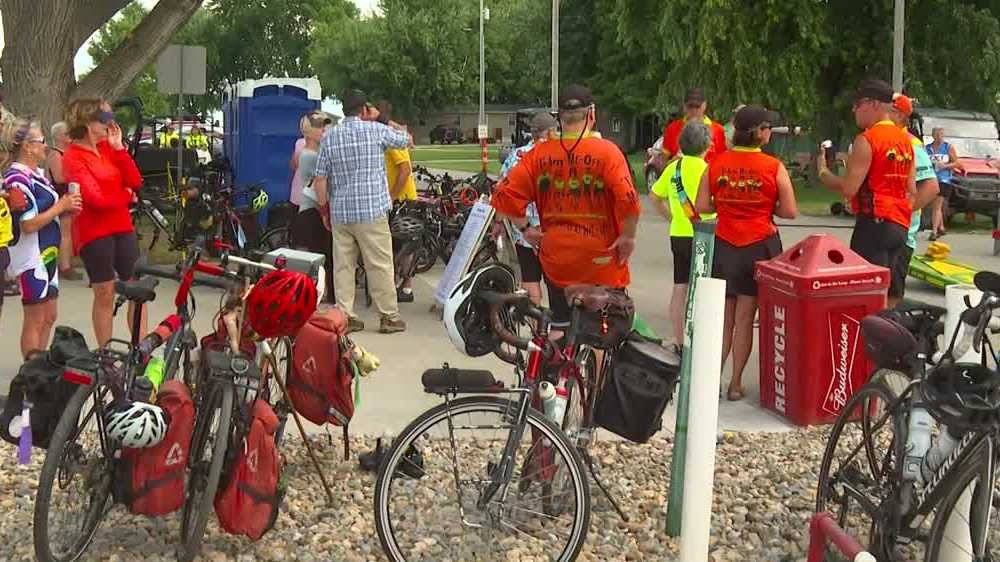 New central Iowa bike trail connects two famous paths