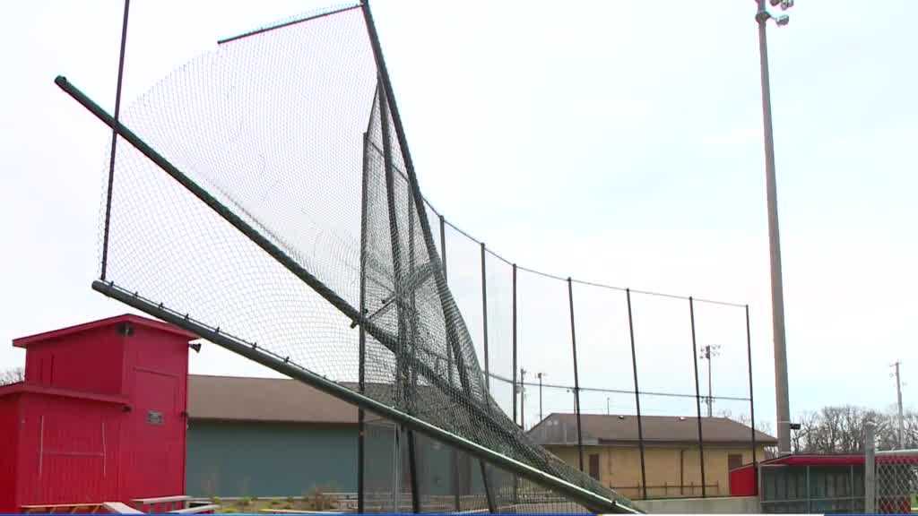 newton-iowa-high-school-racing-to-rebuild-baseball-stadium