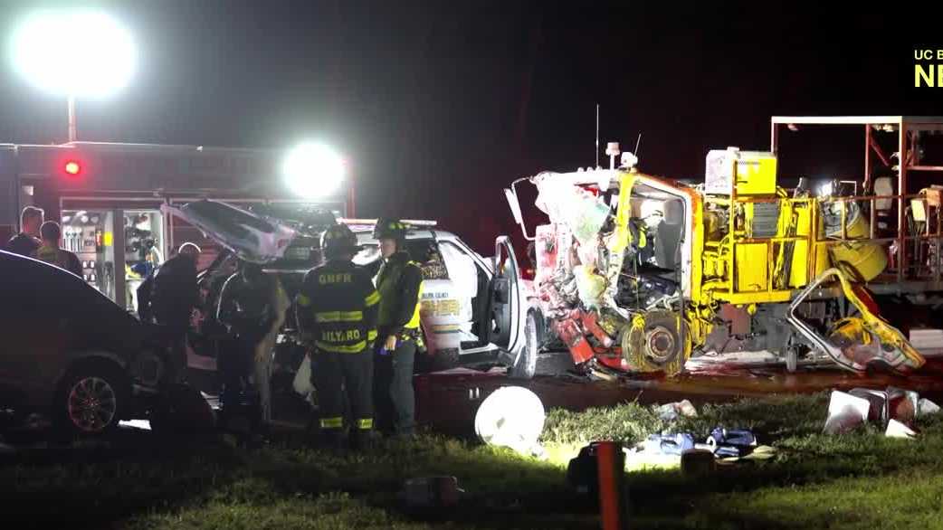 25-year-old woman dead, deputy injured in Collier County I-75 crash