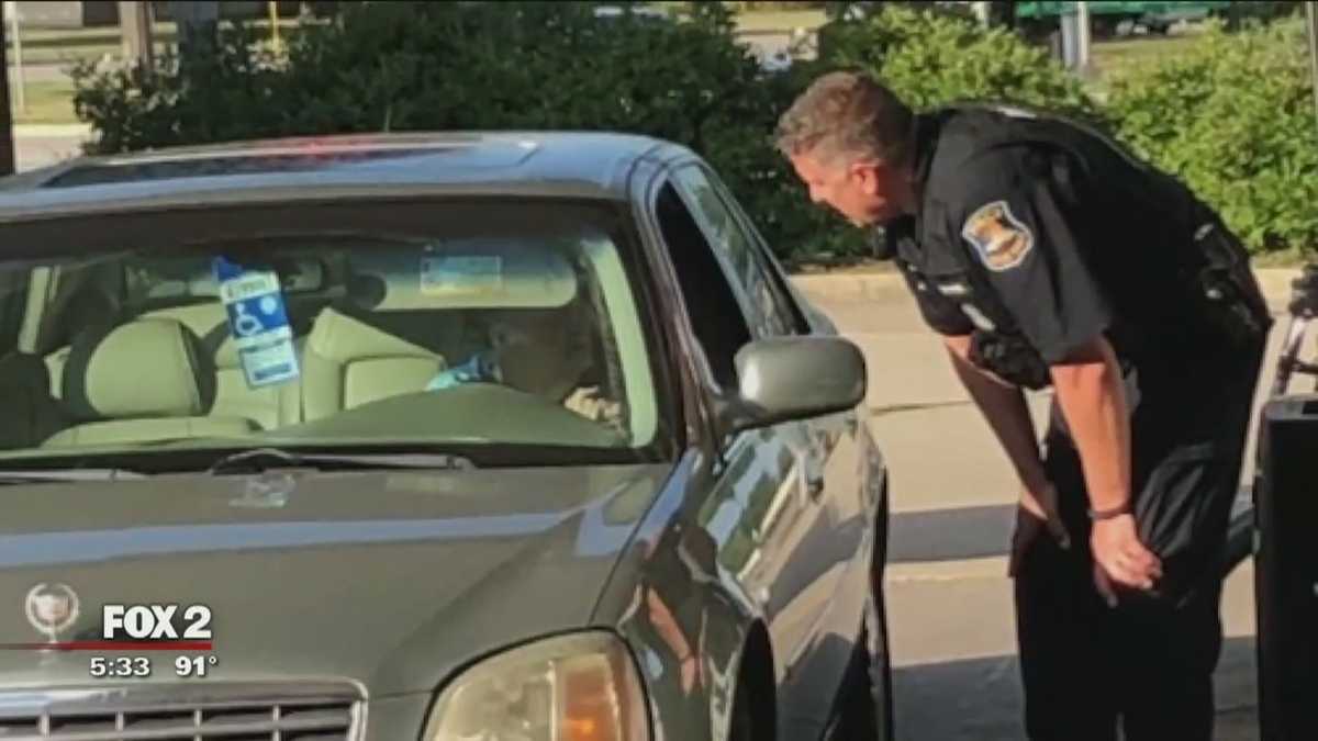 Cop helps widow with only $3, ends up inspiring others to give so much more