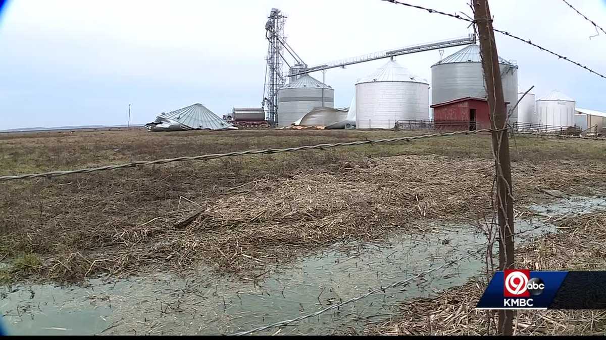 Farmers whose grain bins flooded won't get help from government