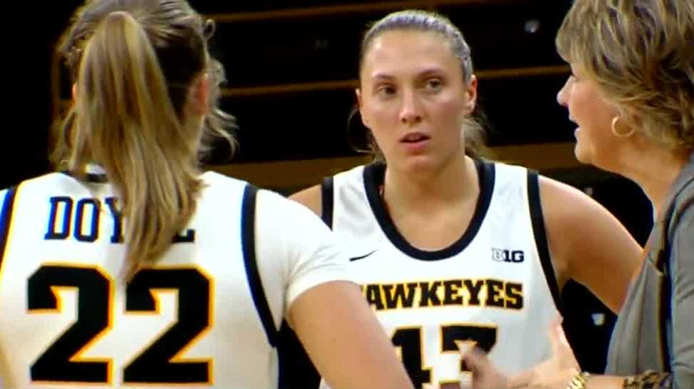 Iowa Defeats Florida Atlantic, 85-53