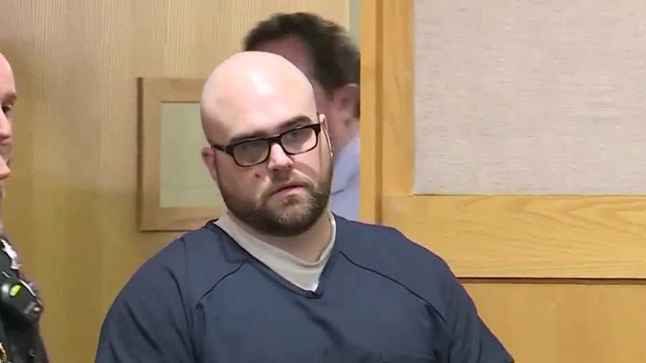 Joseph Eaton, who killed 4 in Bowdoin, Maine, dies in prison
