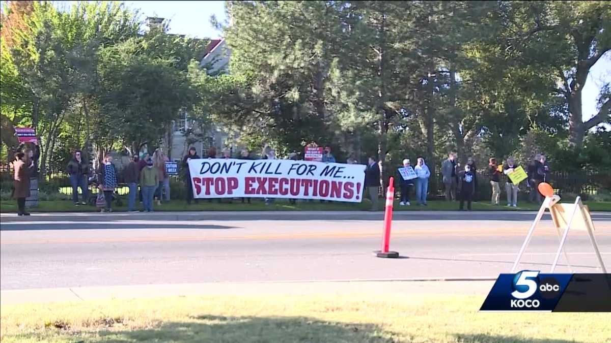 Group protests execution of Benjamin Cole at Governor’s Mansion