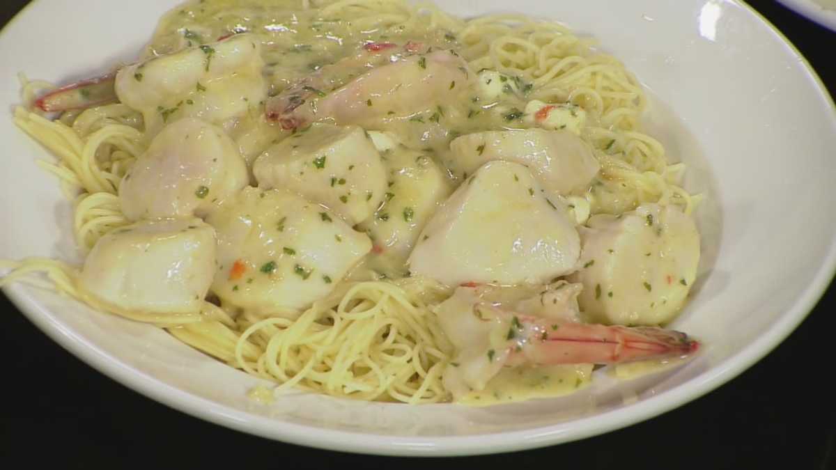 Pan-seared seafood with garlic sauce