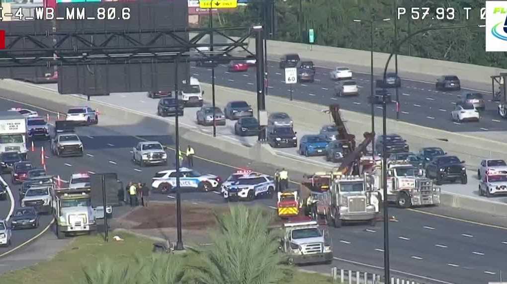 Traffic Alert | Overturned vehicle prompts I-4 West closure