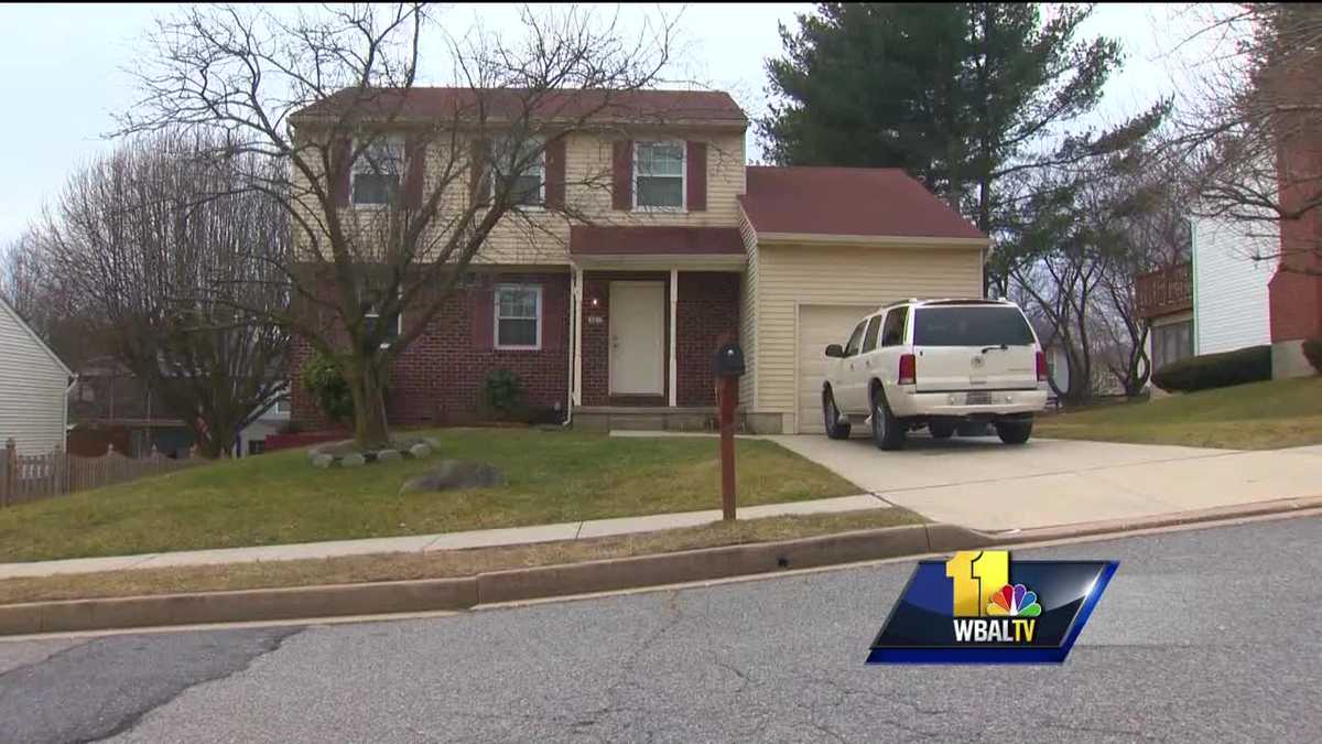 Video: Relatives discover woman's body in home