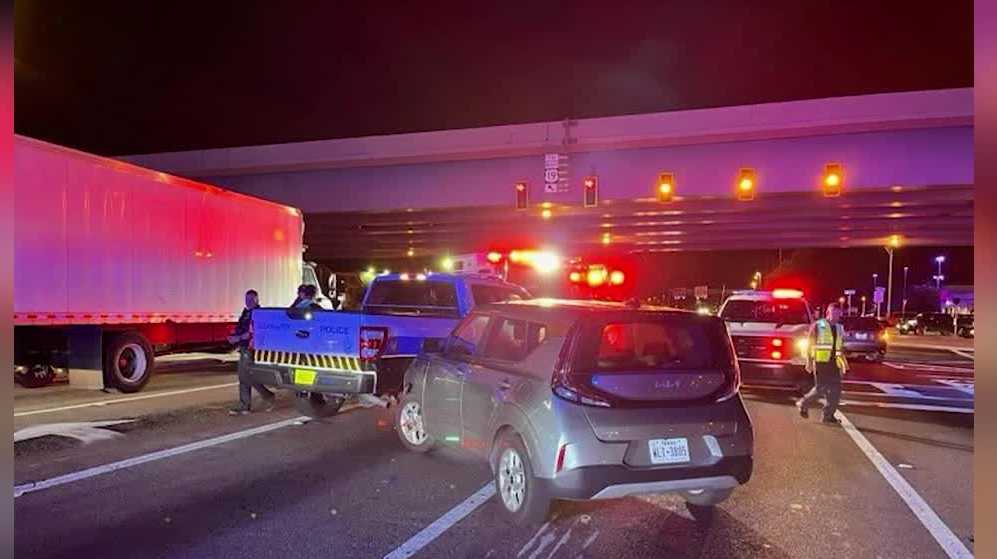 Lee County man arrested, accused of ramming into Clearwater PD patrol ...