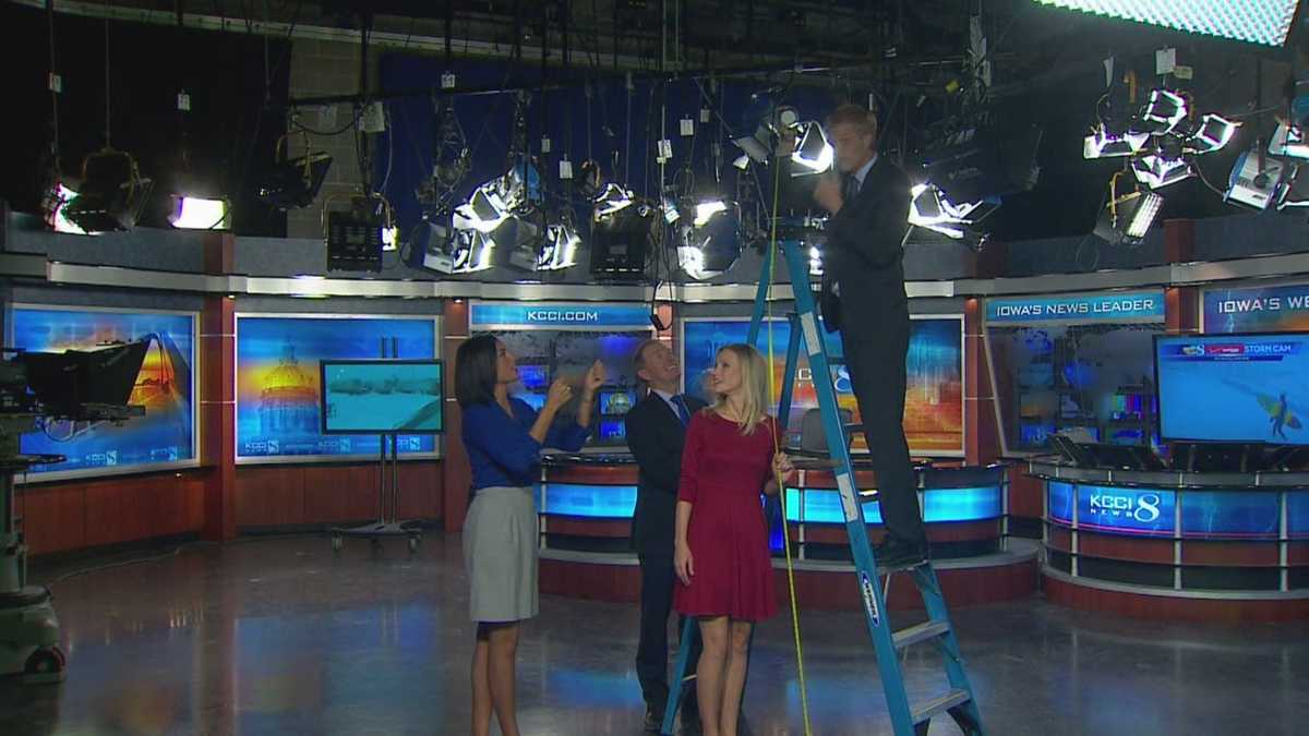 Tall reporter helps you visualize 9 feet of snow