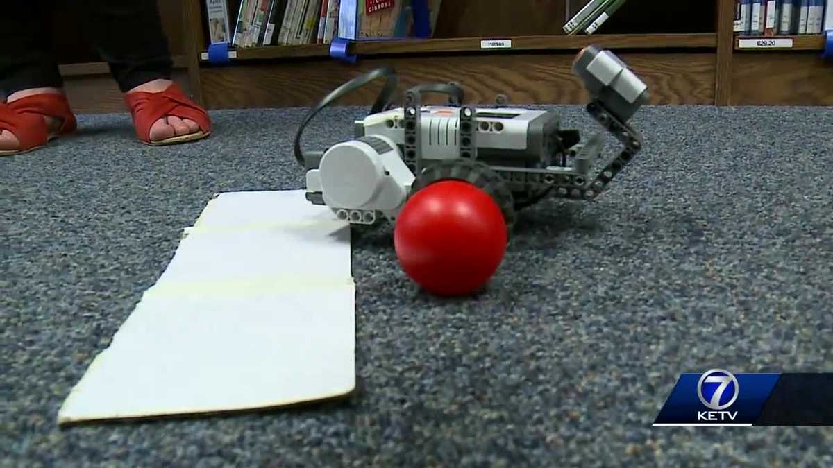 Robot talent show at Hickory Hill Elementary