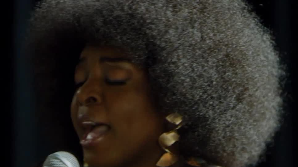 'I Will Survive' legend Gloria Gaynor shares story behind the anthem