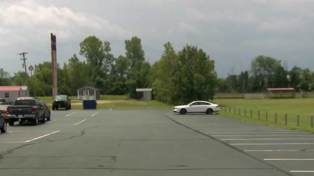 WLKY Investigates: Why are these Shepherdsville developments delayed?