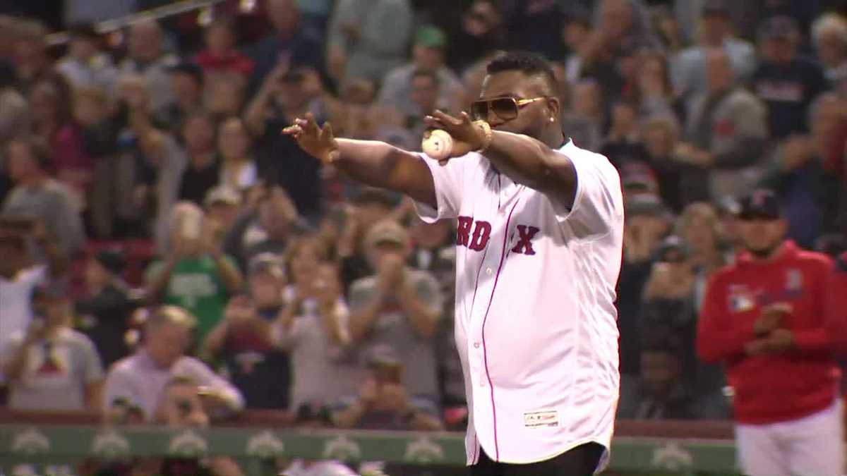 'Big Papi' David Ortiz throws out first pitch at Red Sox game