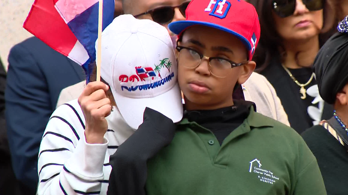 Mass. community holds vigil in memory of victims in D.R. collapse