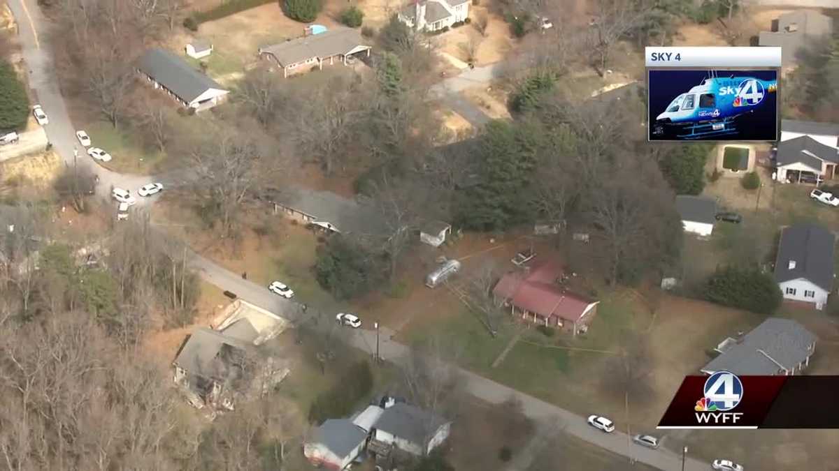 One person dead in shooting at Greer home, police say