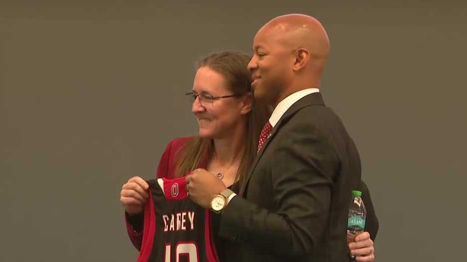 Mavericks introduce Jamie Carey as women's basketball coach