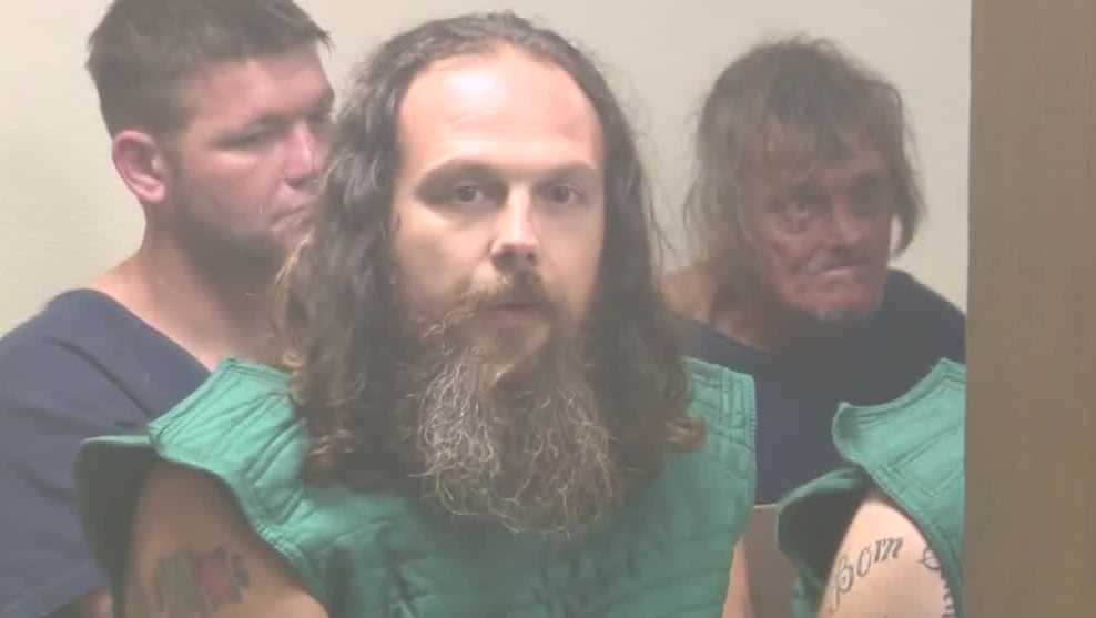 Florida man accused of murdering a family had violent past