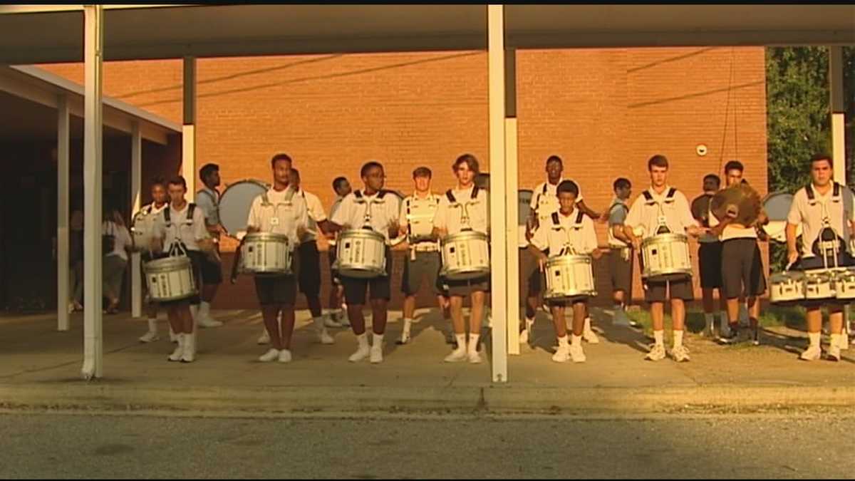 Big welcome at Kaiser Middle School