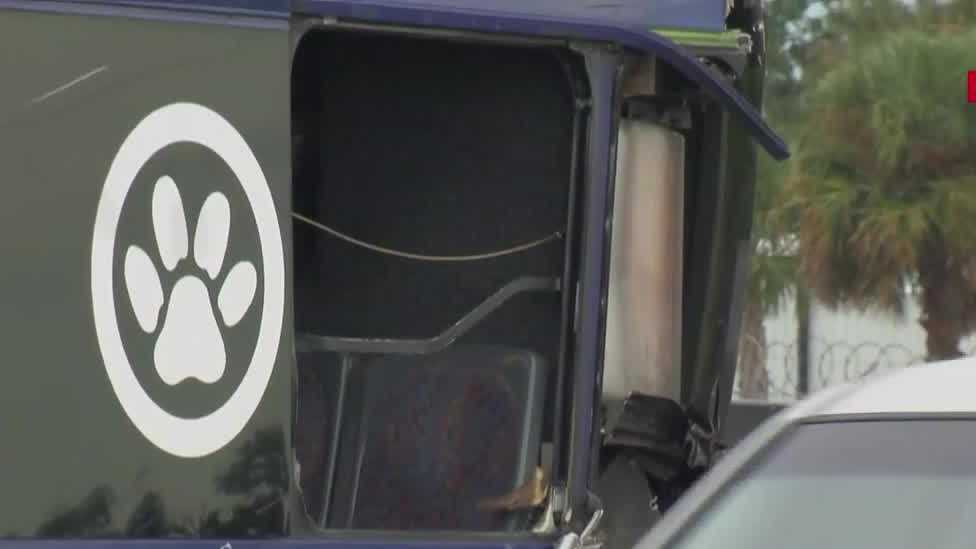 7 injured in crash involving Lynx bus, officials say