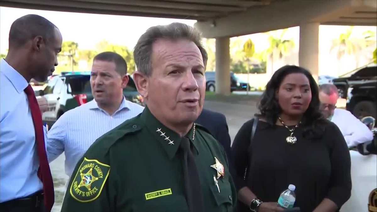 Broward Sheriff updates fatal school shooting