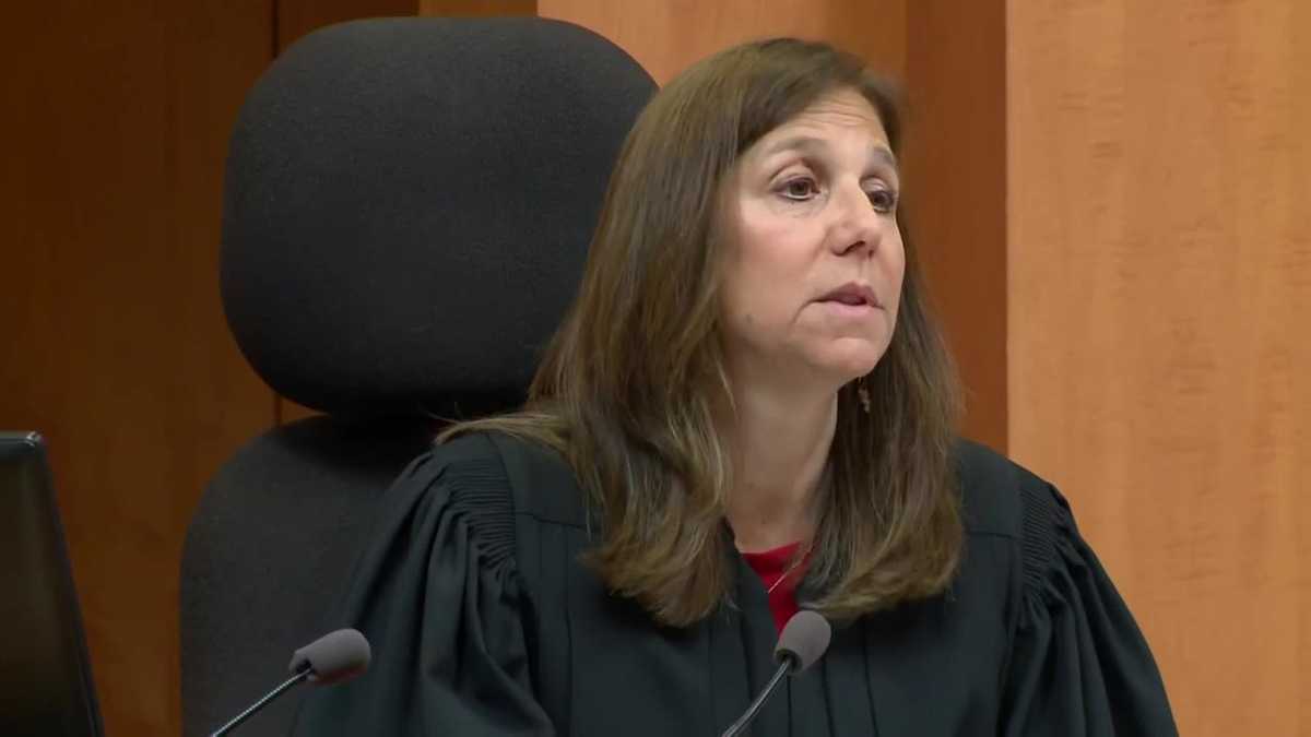 Adam Montgomery weapons trial video: Questions for jurors