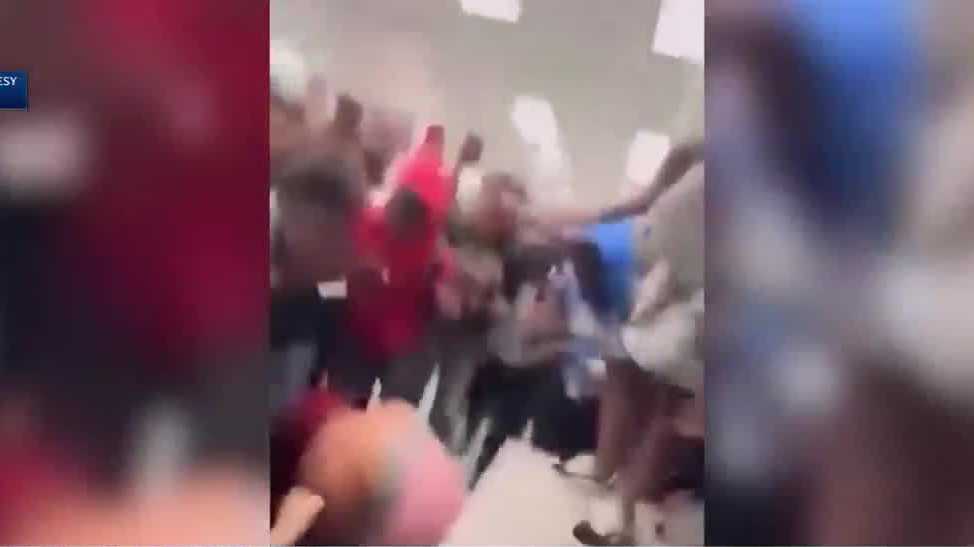 Florida high school students face charges after cafeteria fight