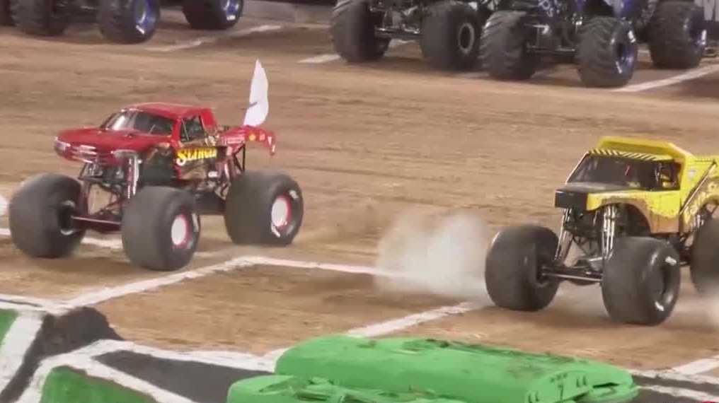 Monster Jam builds ramps for Orlando truck event