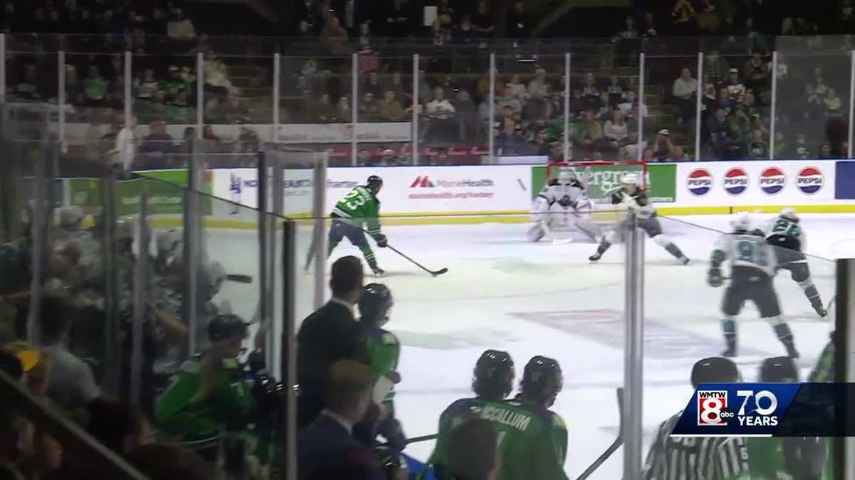 Mariners lose in overtime