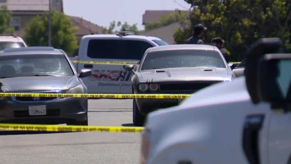 18-year-old shot, killed in Keyes, sheriff's officials say