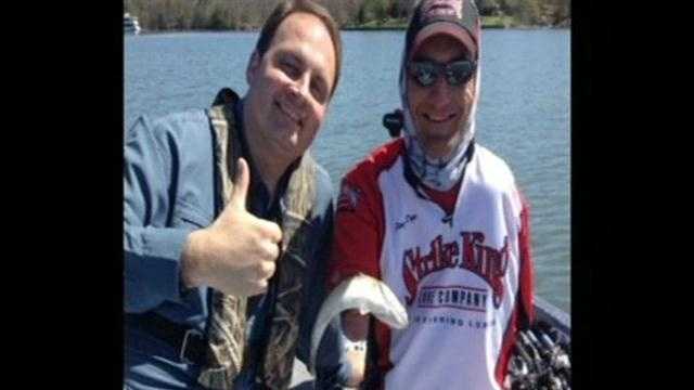 Determined Heart: Man with no legs, limbs wows Austin