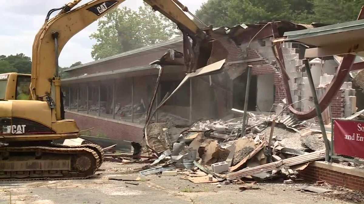 Banks High School demolition project underway in Birmingham